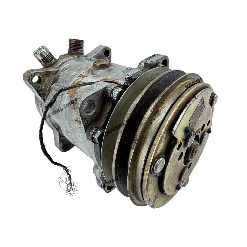Air Conditioner Compressors Fit for Yanmar 4TNV106 Engine Parts